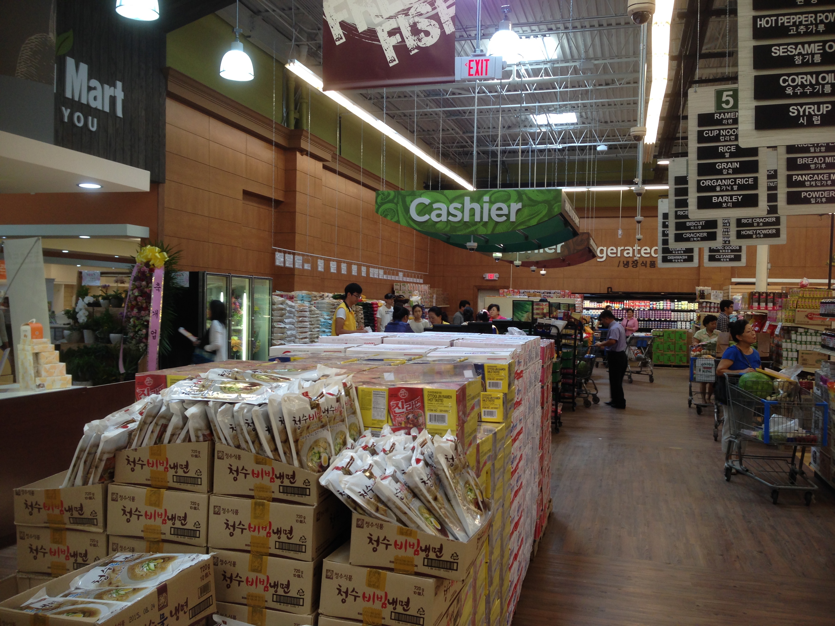 Woo-Ri Mart Northvale Opens at Larger Location