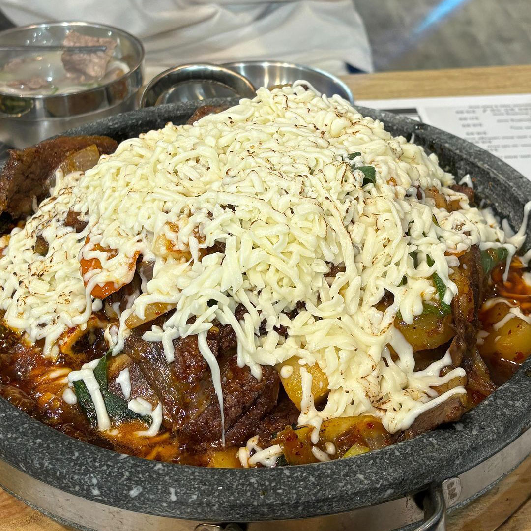 Restaurant Focused Exclusively on Beef Opens in North Jersey